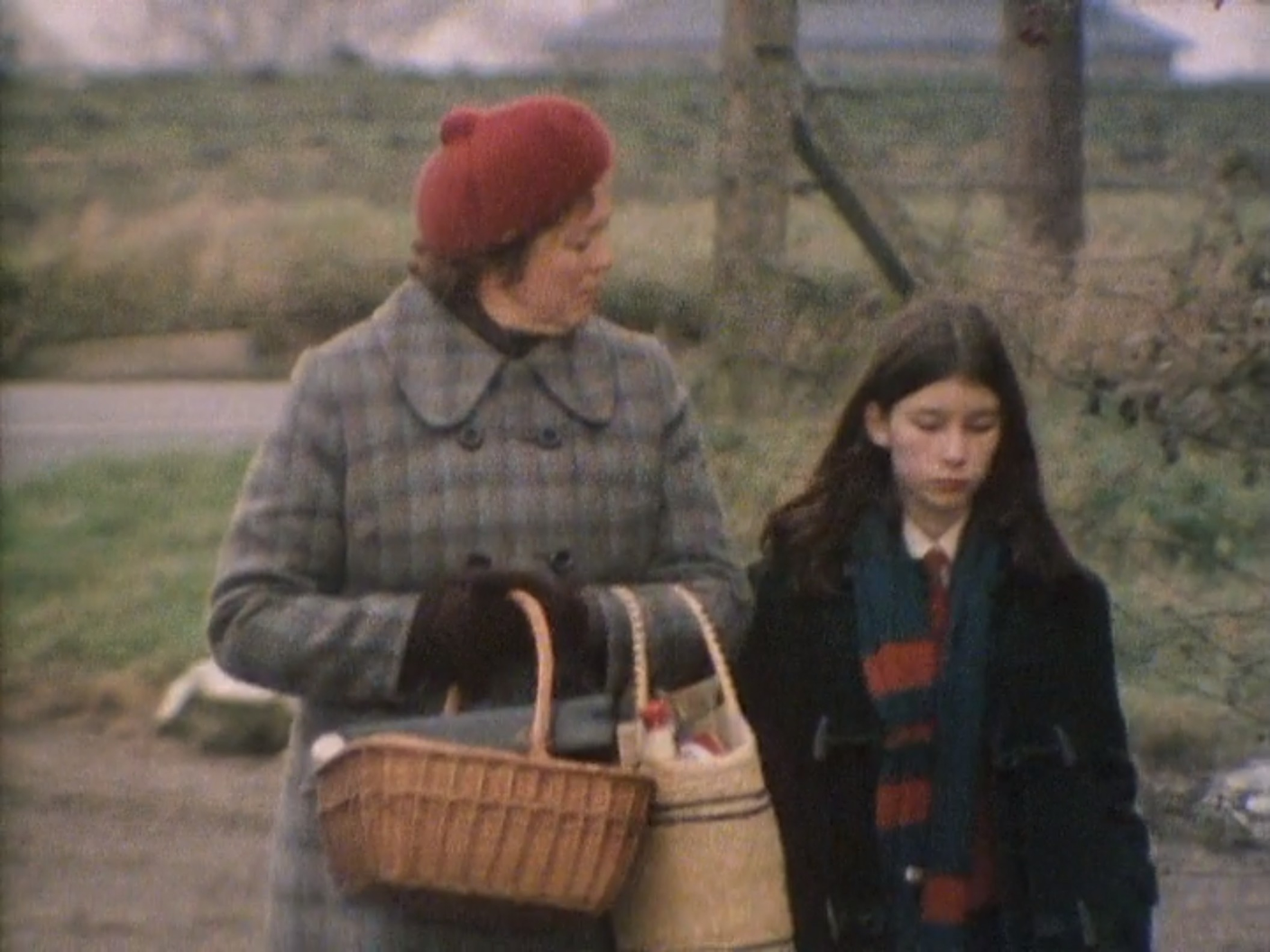 [31 Days of TV Anthology Terror] Tales of the Unexpected: The Flypaper ...